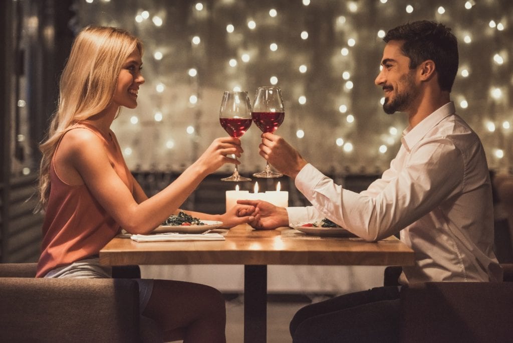 Offer the Best to Your Guests with These Restaurant Ideas for Valentine ...